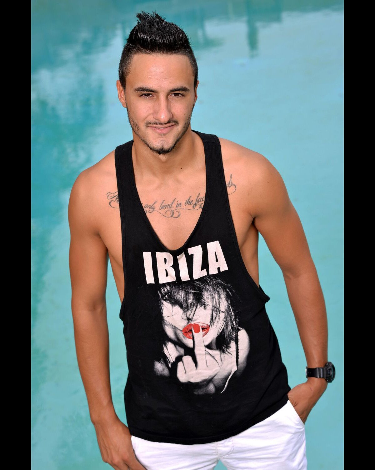 Photo : Les Ch'tis à Hollywood : Sofiane prend la pose à Los Angeles le 21 juillet 2013. - PureBreak