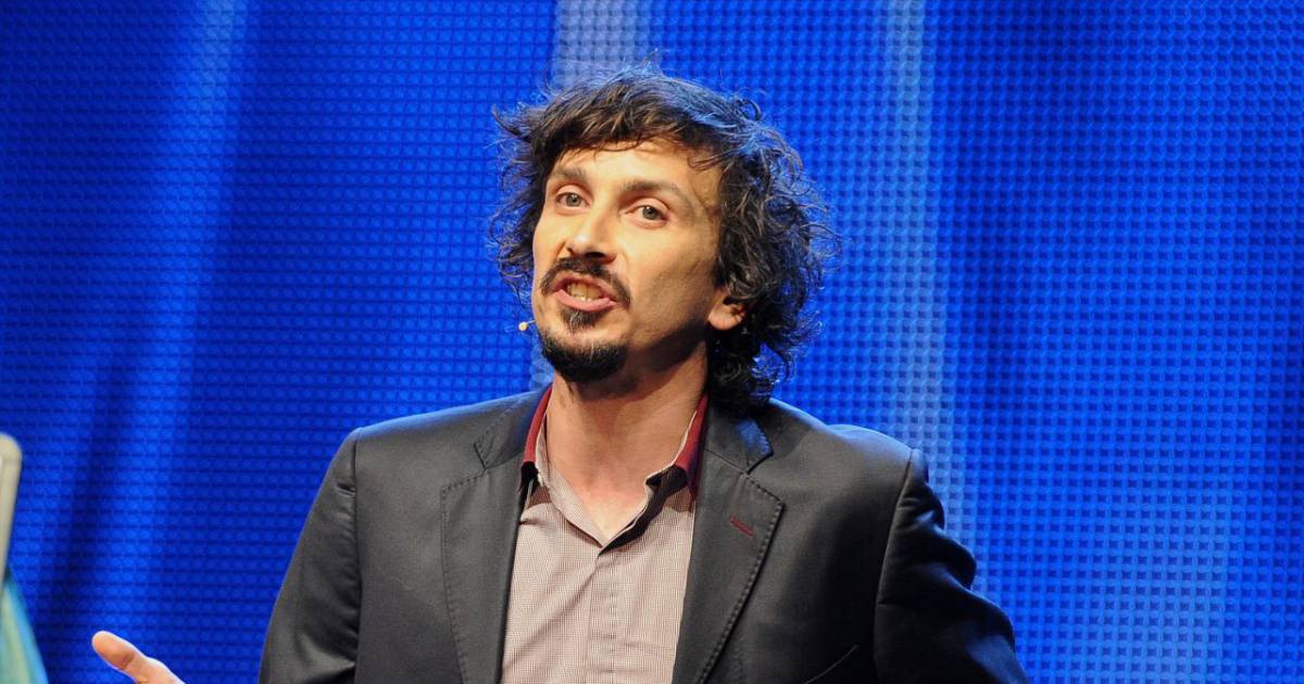 Arnaud Tsamère : l'humoriste devient animateur d'un jeu télé sur TMC ...