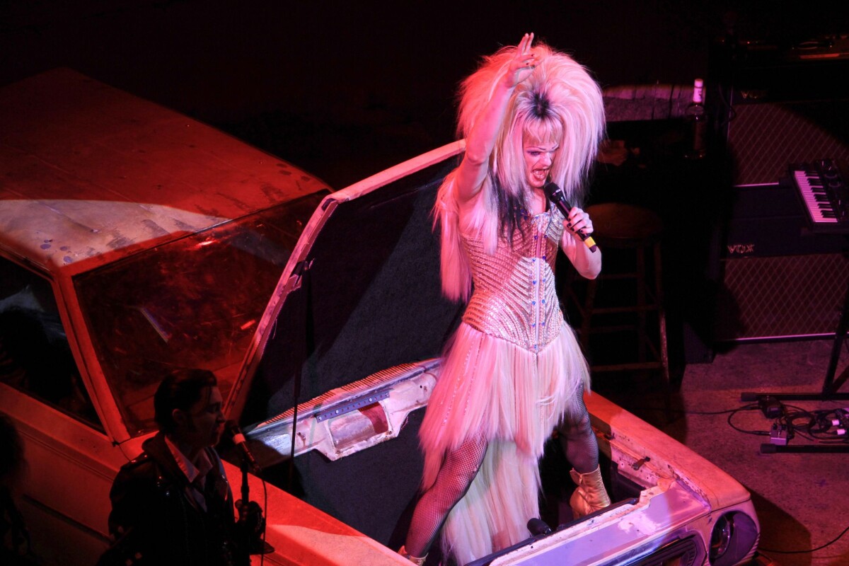 Photo : Neil Patrick Harris déguisé en drag queen dans la comédie ...