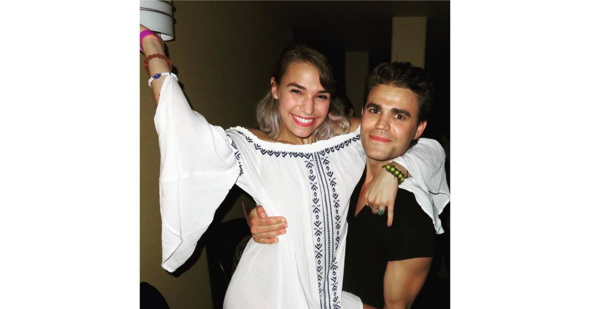 Paul Wesley présente sa soeur Julia sur Instagram - Purebreak