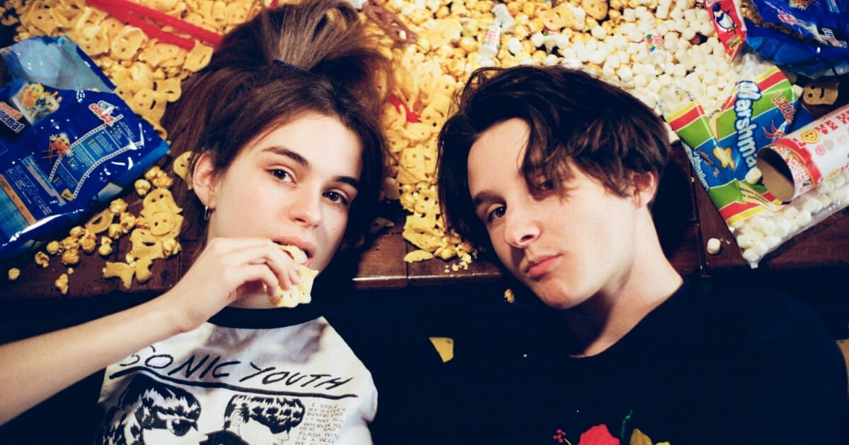 Adele Castillon : la youtubeuse dévoile "En nuit", son nouveau clip ...