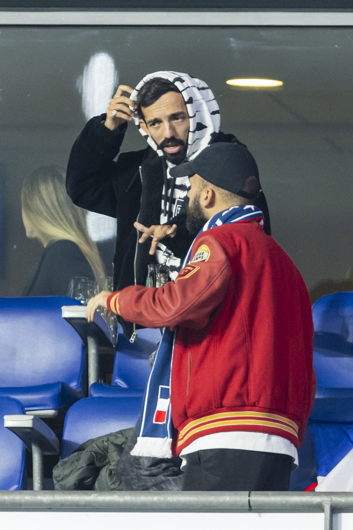 Photo : Bigflo et Oli - People dans les tribunes lors du match de la ...