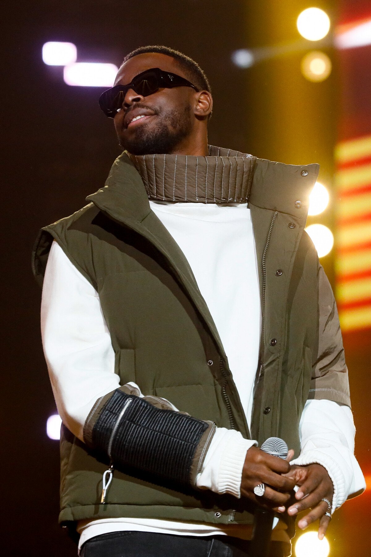 Photo : Exclusif - Dadju chante son tube "Toko Toko" - Enregistrement ...