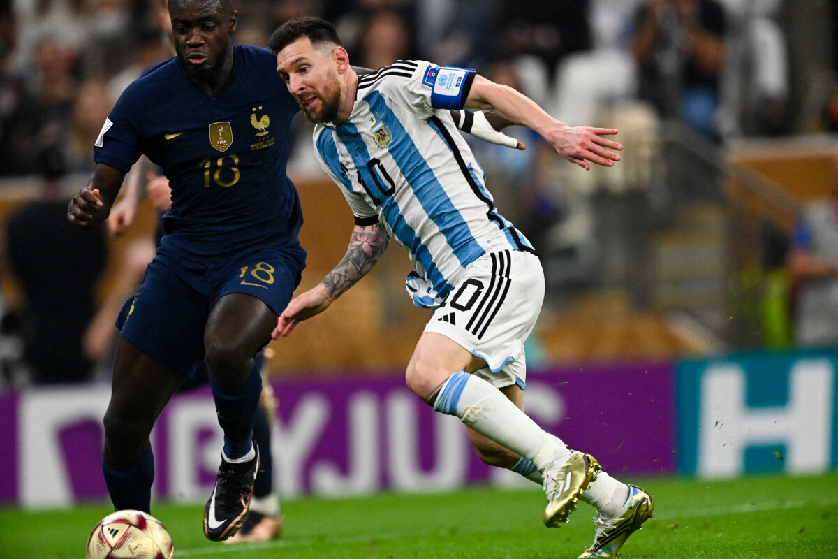 Photo : Lionel (Leo) Messi, Dayot Upamecano - Match "France - Argentine ...