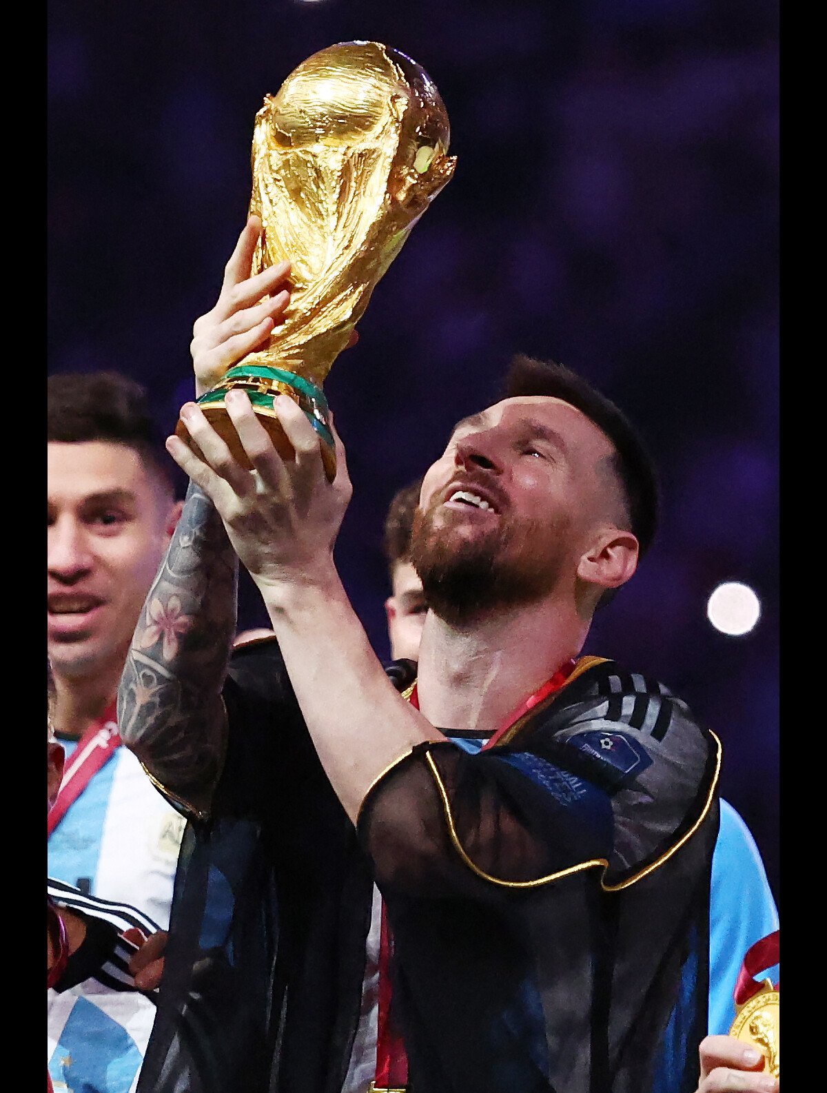 Photo : Lionel (Leo) Messi et ses co-équipiers lors de la remise du trophée de la Coupe du Monde ...