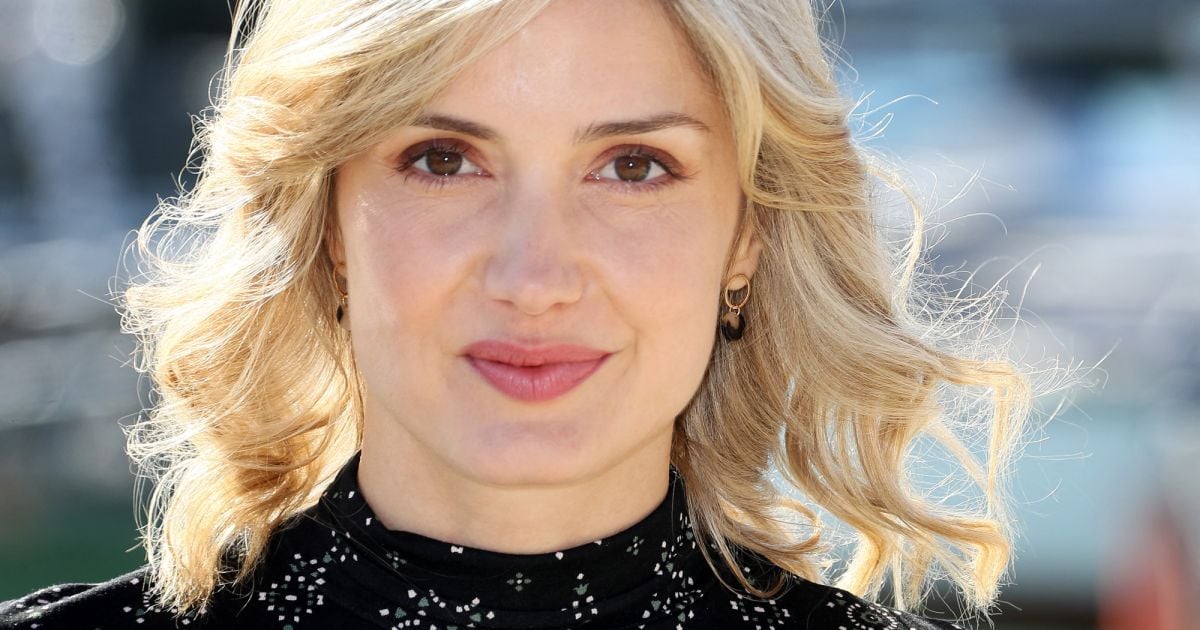 Sabine Perraud au photocall de la série Ici tout commence lors de la ...