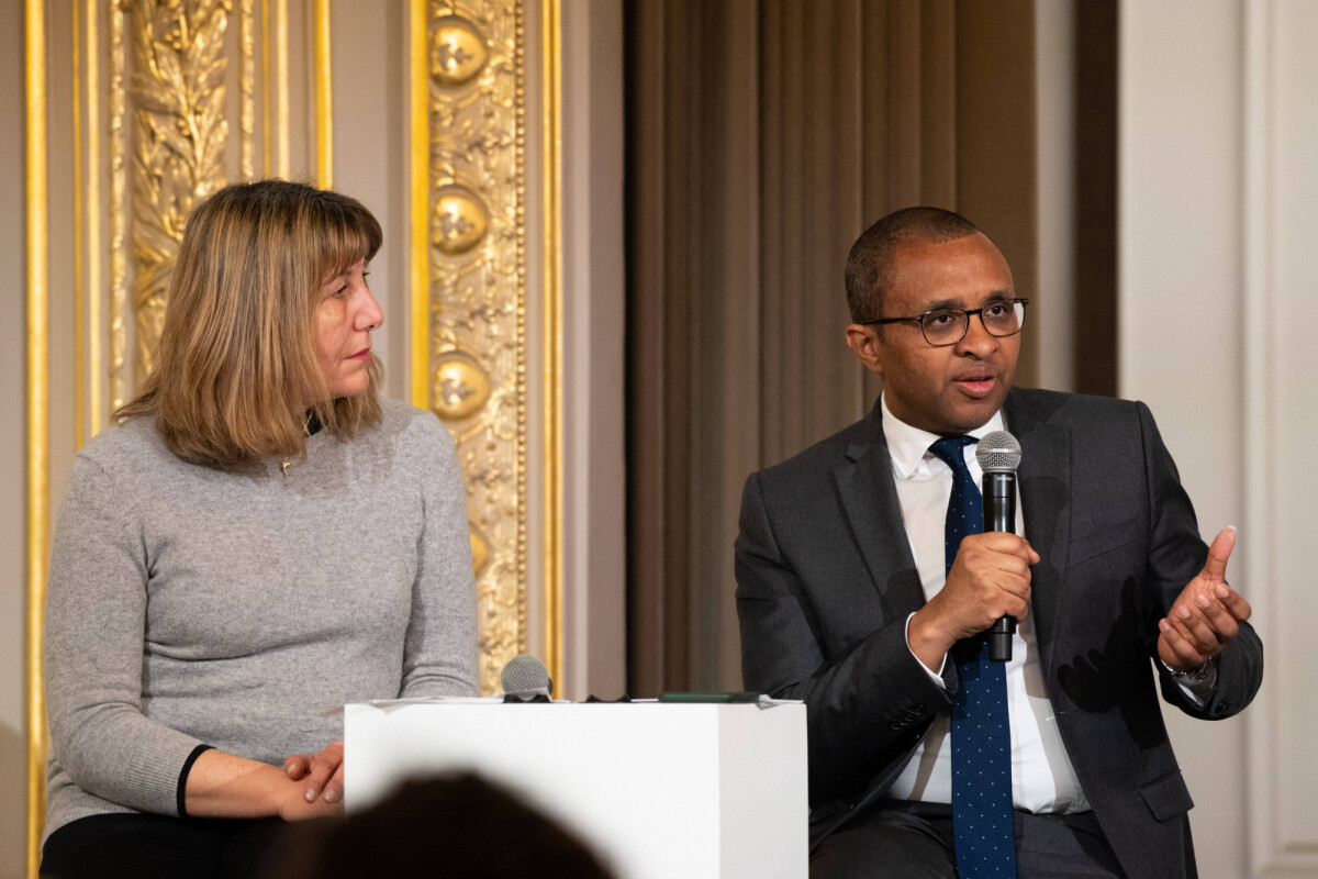 Photo : Pap Ndiaye, ministre de l'Éducation nationale et de la Jeunesse - Le président Emmanuel ...