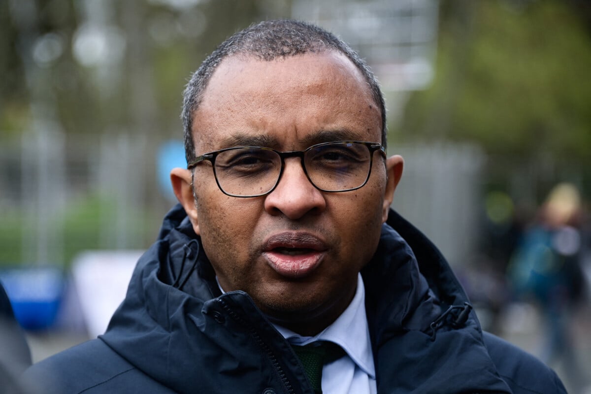 Photo : Pap Ndiaye, ministre de l'Education nationale, de la Jeunesse et des Sports - P.Ndiaye ...