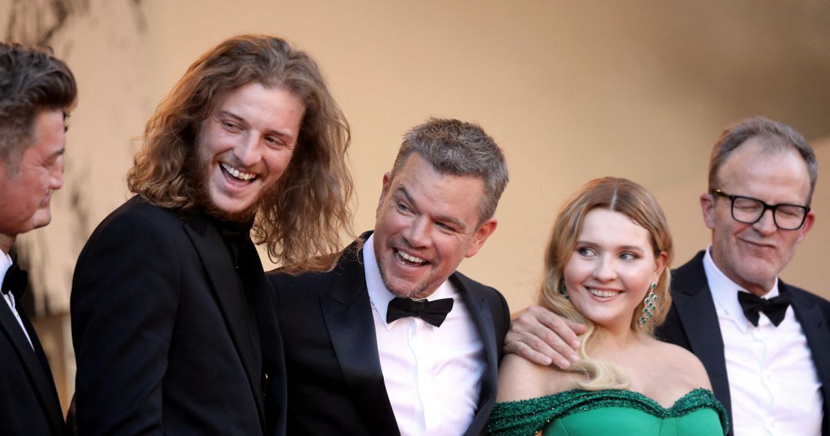 Idir Azougli (habillé en Céline), Matt Damon, Abigail Breslin, Tom ...