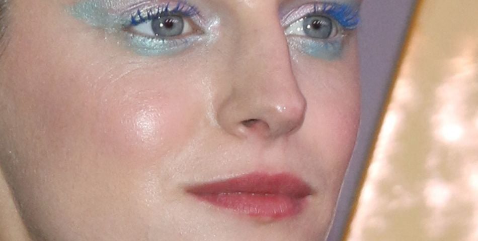 Emma Corrin au photocall des 13th Governors Awards à Century City, le ...