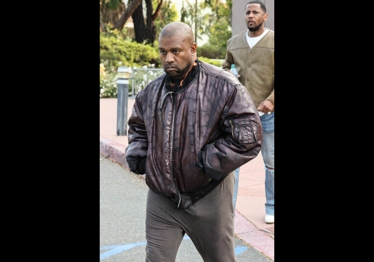 Photo : Le rappeur Ye (Kanye West) est allé voir jouer son fils Saint ...