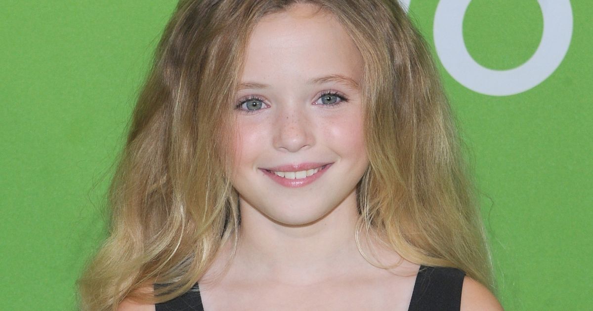 Cameron Seely à la première de The Grinch à New York, le 3 novembre ...