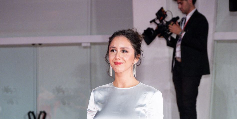 Anaide Rozam - Arrivées à la première du film Les miens lors de la ...