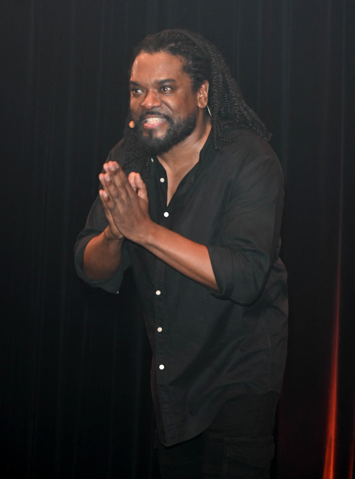 Photo : Exclusif - Anthony Kavanagh - Anthony Kavanagh dans son nouveau spectacle "Happy" au ...