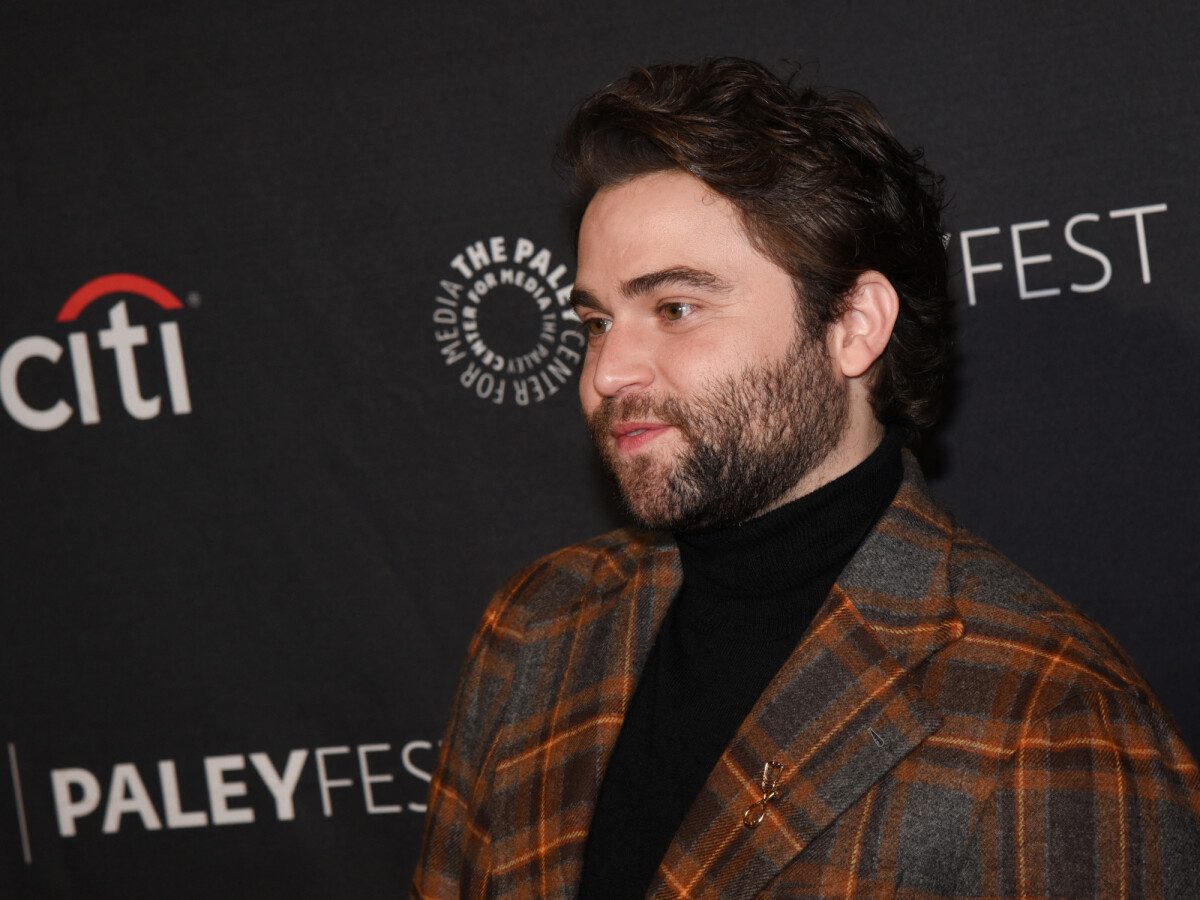 Photo : Jake Borelli. - Photocall de la série "Grey's Anatomy" lors du ...