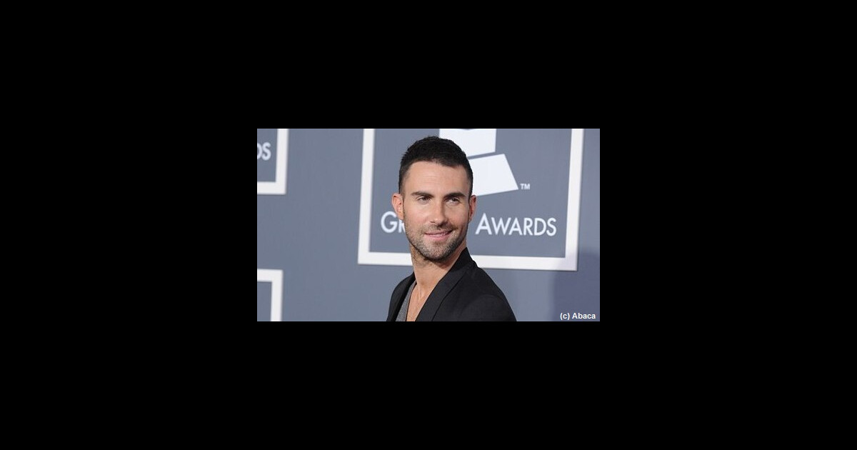 Adam Levine en guerre sur Twitter avec FOX News (VIDEO) - PureBreak