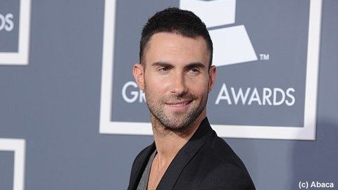 Adam Levine en guerre sur Twitter avec FOX News (VIDEO) - Purebreak