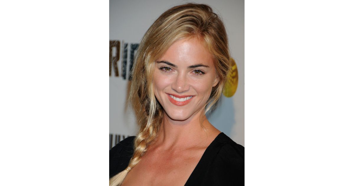 NCIS saison 11 : Emily Wickersham incarnera la remplaçante de Ziva ...