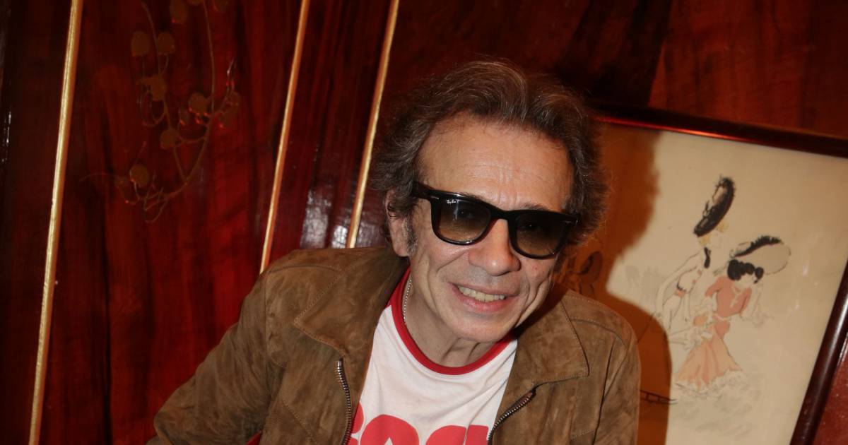 Philippe Manoeuvre à la soirée de lancement de la Villa Schweppes chez ...