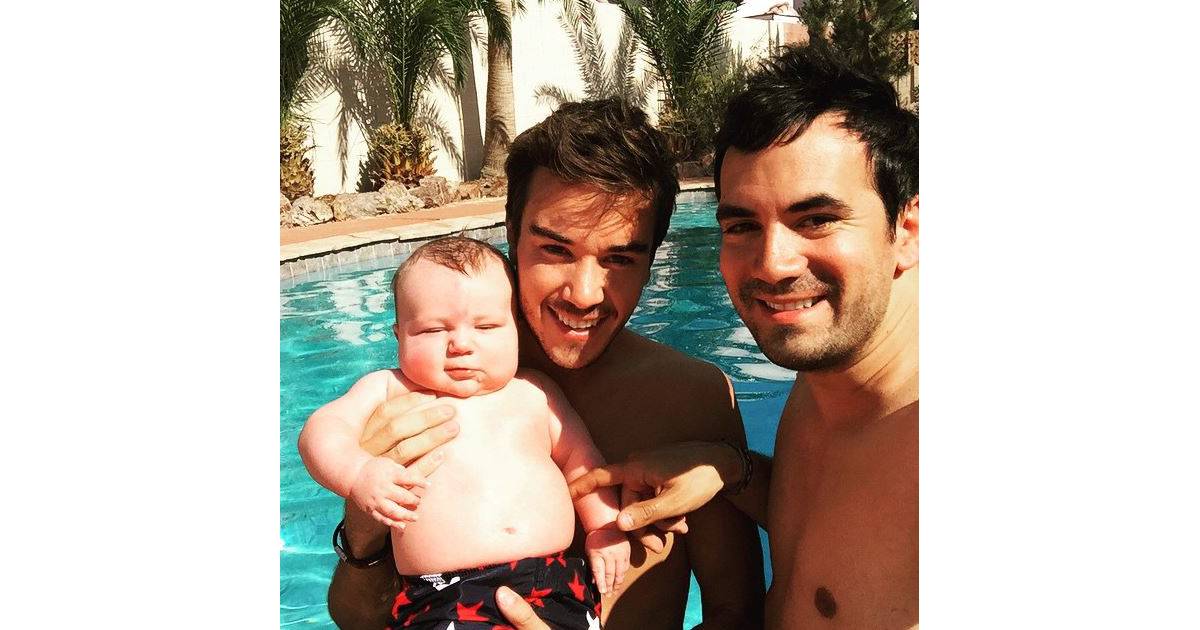 Alex Goude et Romain : le couple heureux pour sa 1ère Fête des Pères ...