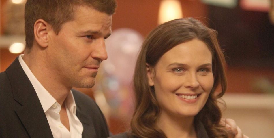 Bones : Booth, Brennan et Christine dans la saison 7 - Purebreak