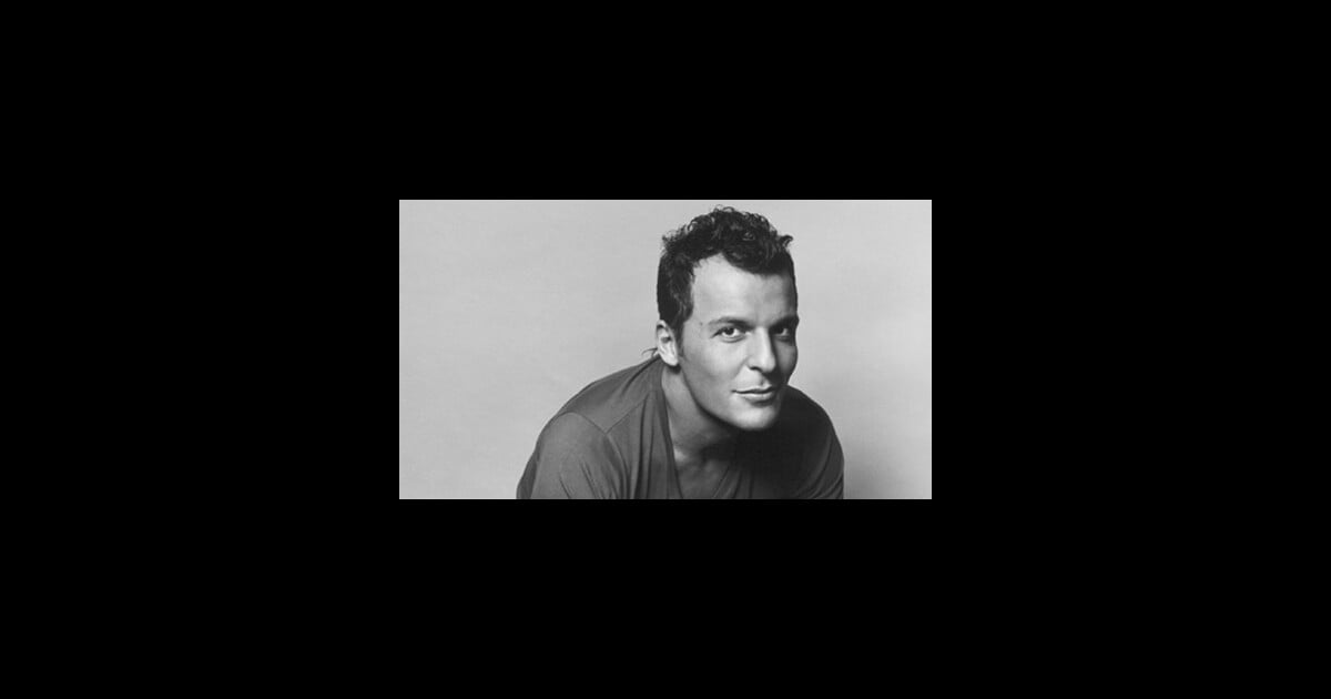 Jean Roch ... Le teaser de son nouveau single ... My love is over ...