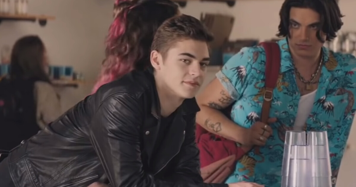 After le film : Tessa et Hardin prennent vie dans le tout premier ...