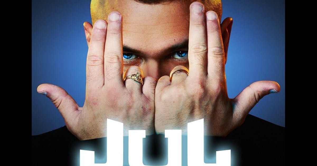 Jul : Matt Damon fait son célèbre signe ! - PureBreak