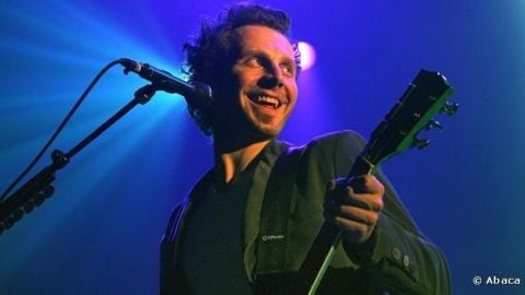 Sinclair ... l'ex juré de la Nouvelle Star signe chez Warner et revient ...