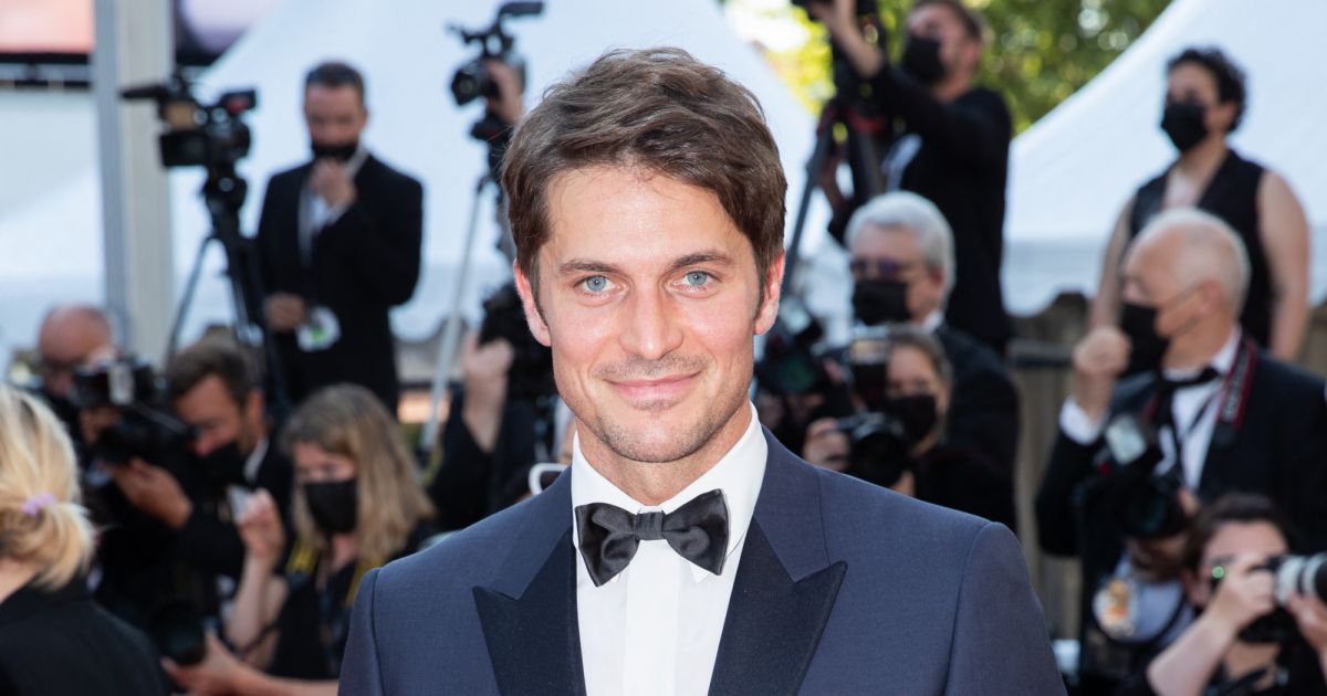 Info - Lucas Bravo, qui joue le rôle de Gabriel dans la comédie Emily in Paris, est le fils du ...