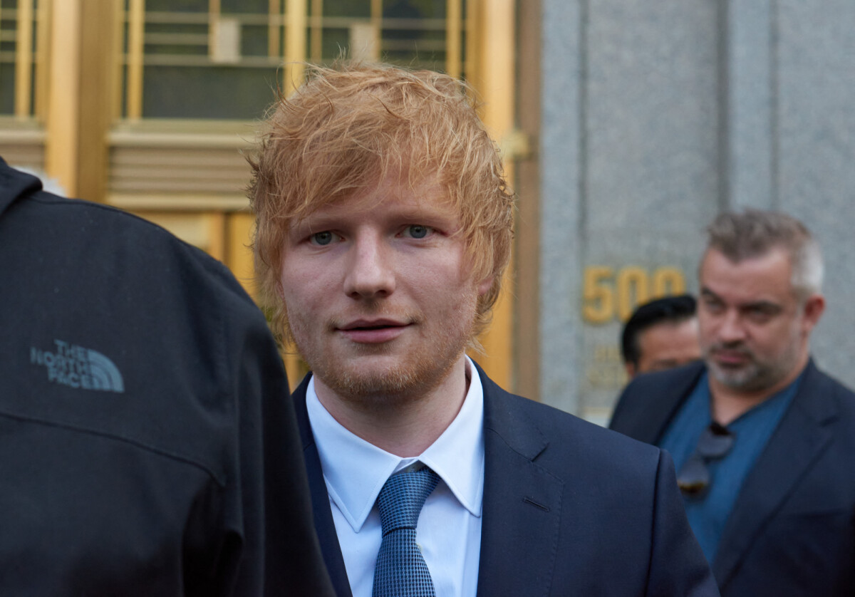 Photo : Ed Sheeran à la sortie du tribunal à New York, le 26 avril 2023 ...