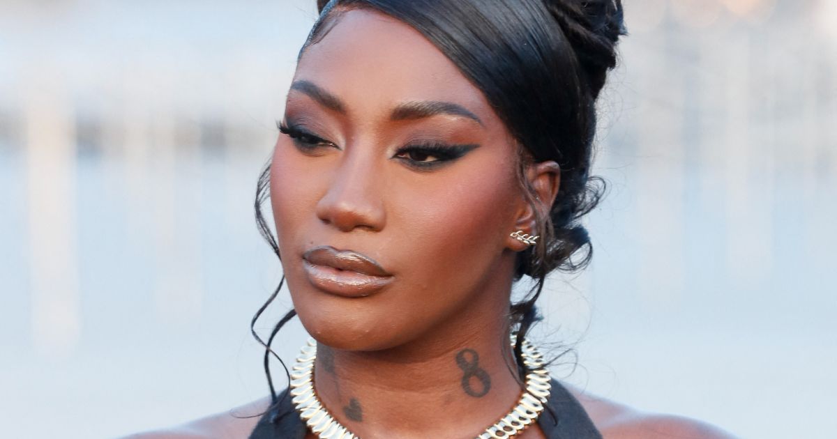 Aya Nakamura - Photocall de la soirée Lancome X Louvre lors de la ...