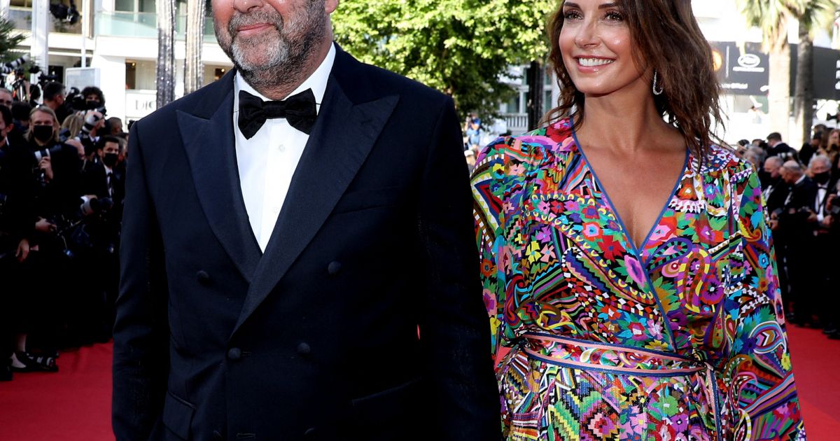 Kad Merad et sa compagne Julia Vignali - Montée des marches du film ...