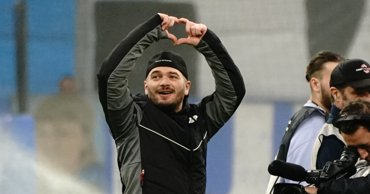 Jul débarque en Y sur la nouvelle appli Threads et c'est déjà n'importe ...