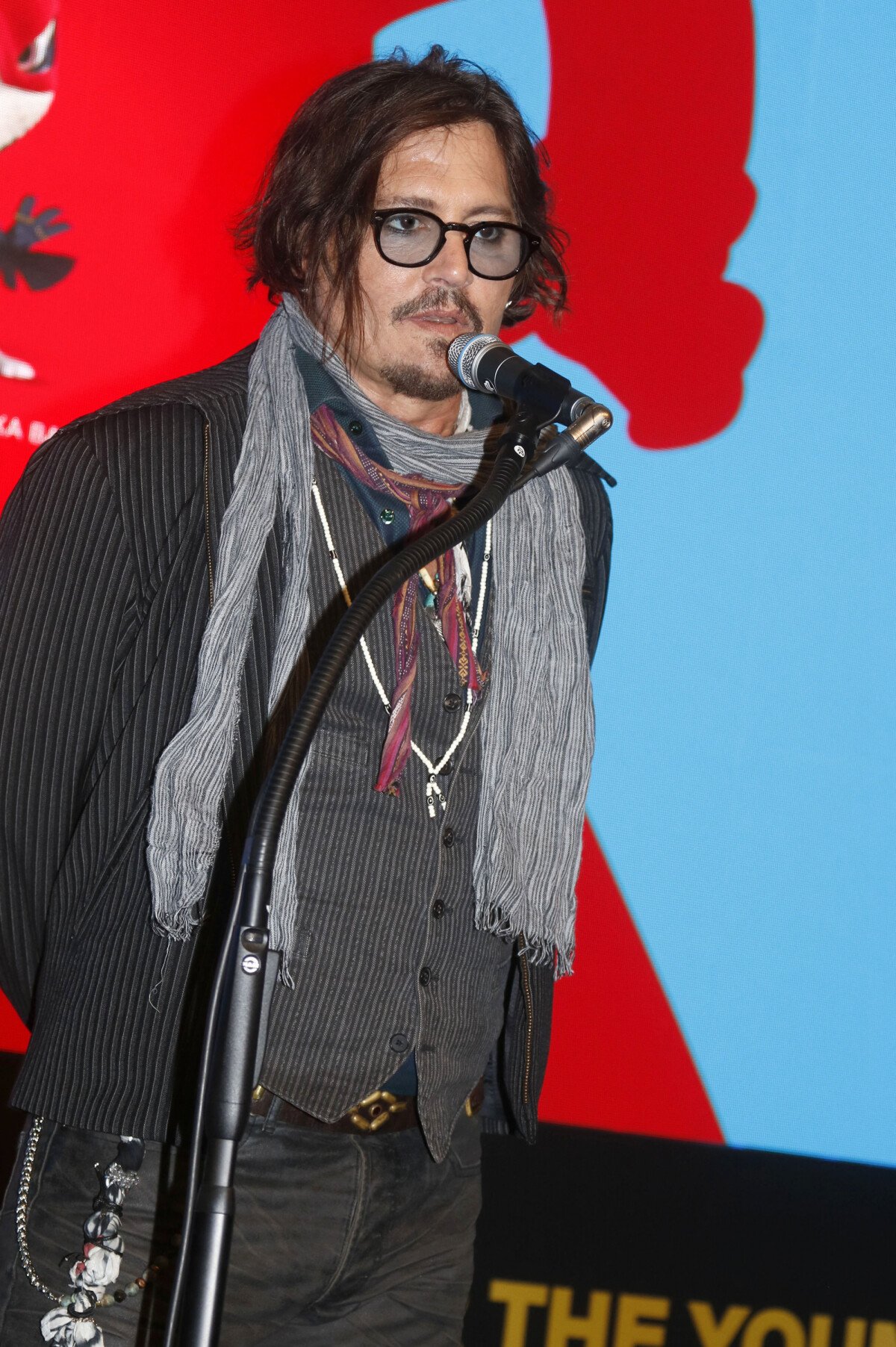 Photo : Johnny Depp à la première la série animée "Puffins" au Studio ...