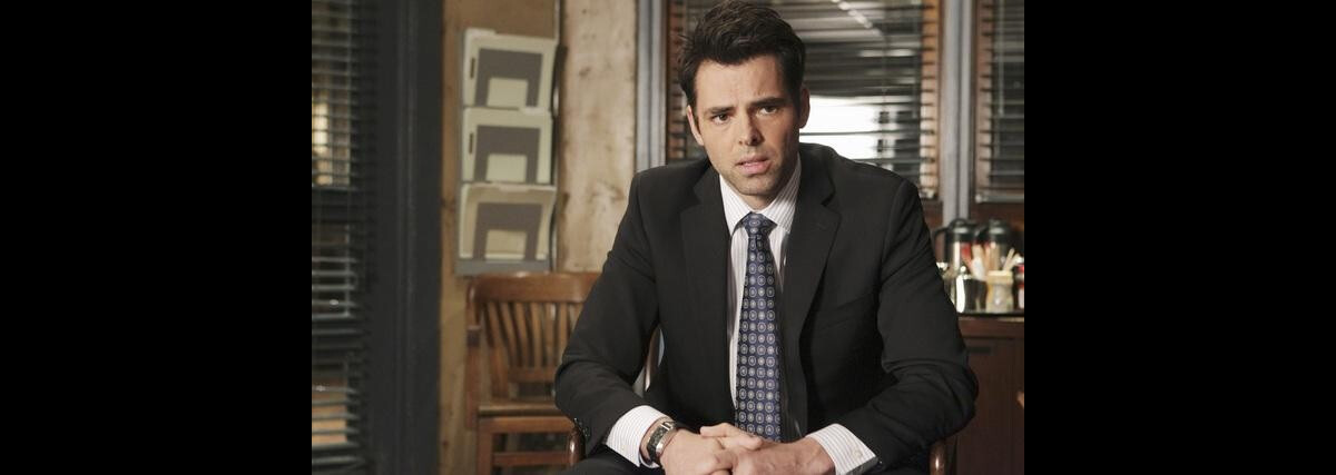 Photo : Jason Thompson lors de son passage dans Castle - PureBreak