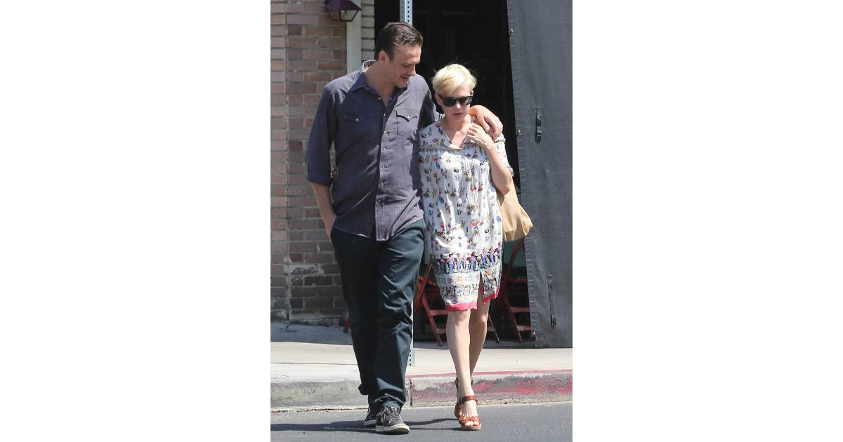 Jason Segel et Michelle Williams vivaient à plus de 4000 km l'un de l ...