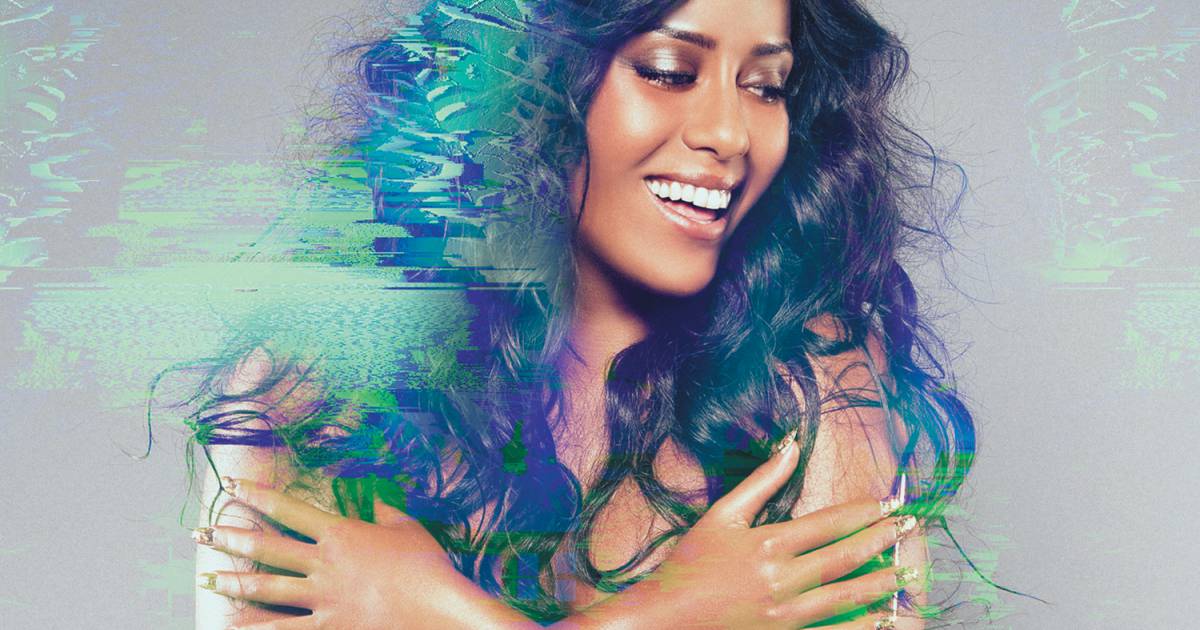 Amel Bent : son dernier album Instinct dans les bacs depuis le 24 ...