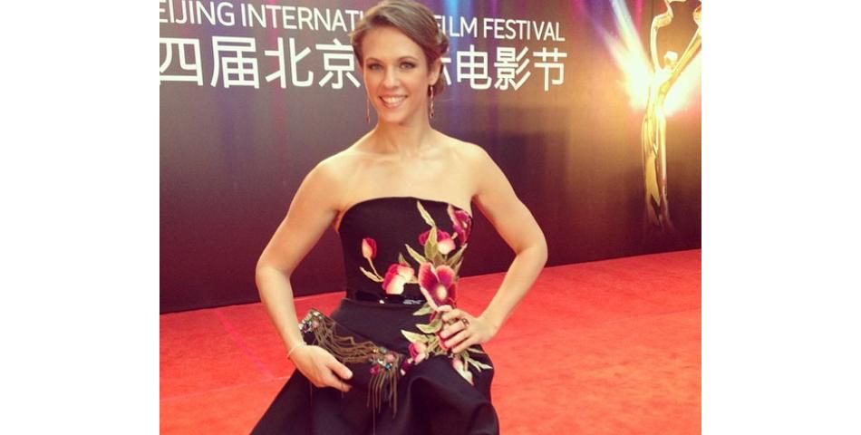 Lorie dévoile des photos du tournage sur Instagram de son rôle dans un ...