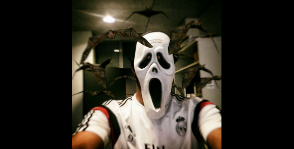 Photo : Karim Benzema et son masque de Scream pour Halloween 2014 ...
