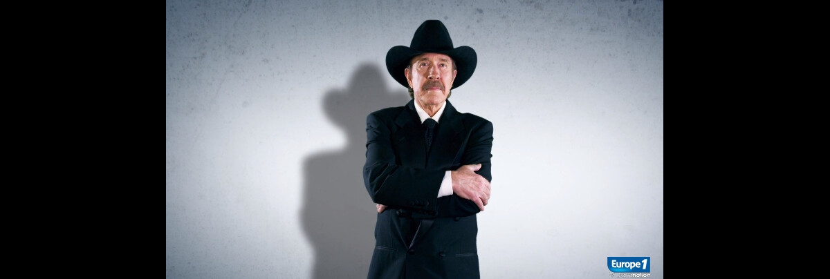 Photo : Cyril Hanouna et Chuck Norris, une drôle de collaboration ...