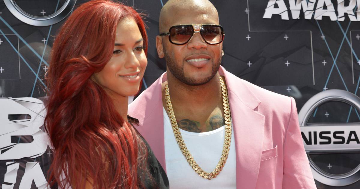 Flo Rida et Natalie La Rose sur le tapis rouge des BET Awards, le 28 ...