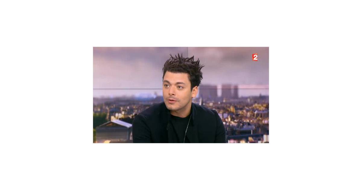 Kev Adams : boutonneux et appareil dentaire à l'école, il dévoile son ...