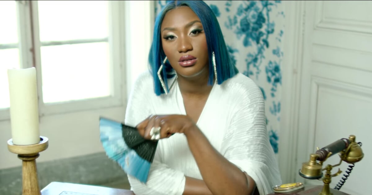 Clip "Pookie" : Aya Nakamura s'ambiance dans un sublime château ...