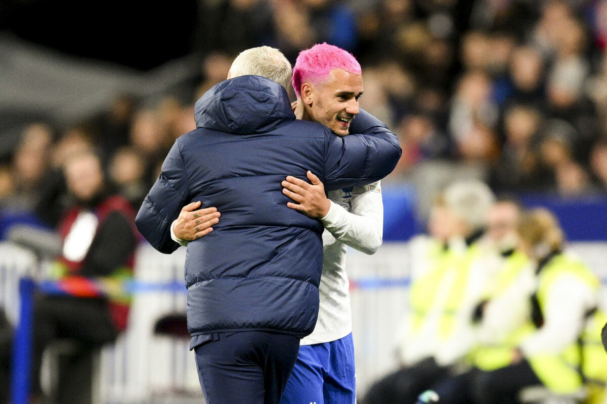Photo : Mix de Deschamps et Fabien Barthez, ce sélectionneur semble ... Photo : Mix de Deschamps et Fabien Barthez, ce sélectionneur semble ...