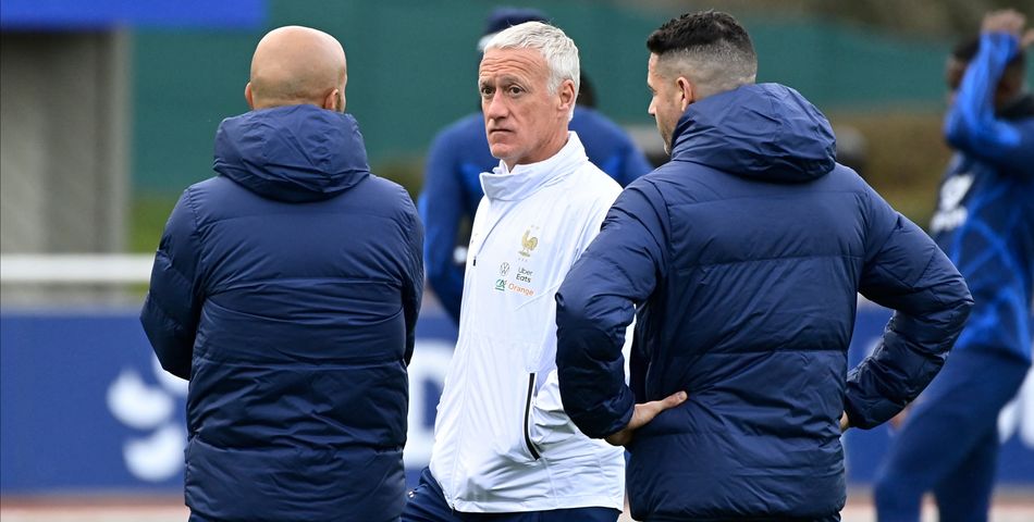 Didier Deschamps ( selectionneur - entraineur - France ) - staff Entraînement de l'équipe de ...