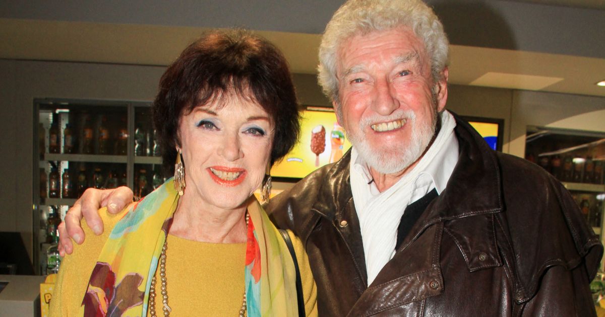 Anny Duperey, Patrick Préjean à la première du film Le défi de Noël au ...