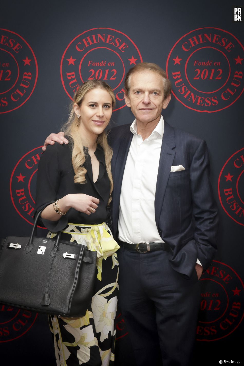 "Ils ont peut-être honte de voyager en classe éco..." : Sarah Saldmann ...