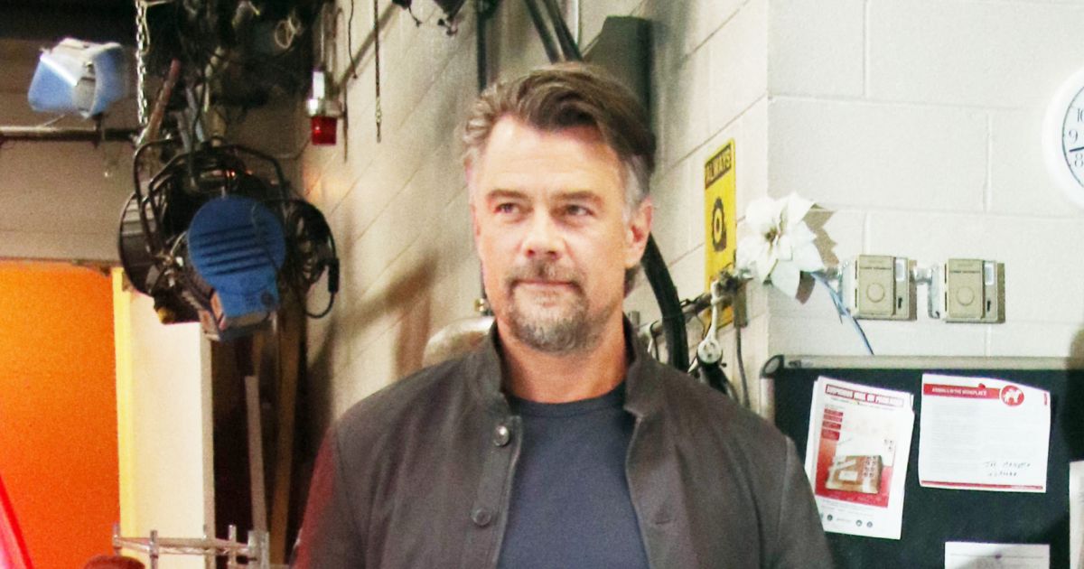 Josh Duhamel arrive aux studios de l'émission Live with Kelly & Ryan à ...