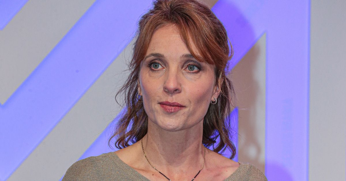 Alix Poisson au photocall de la série Les randonneuses lors du festival ...